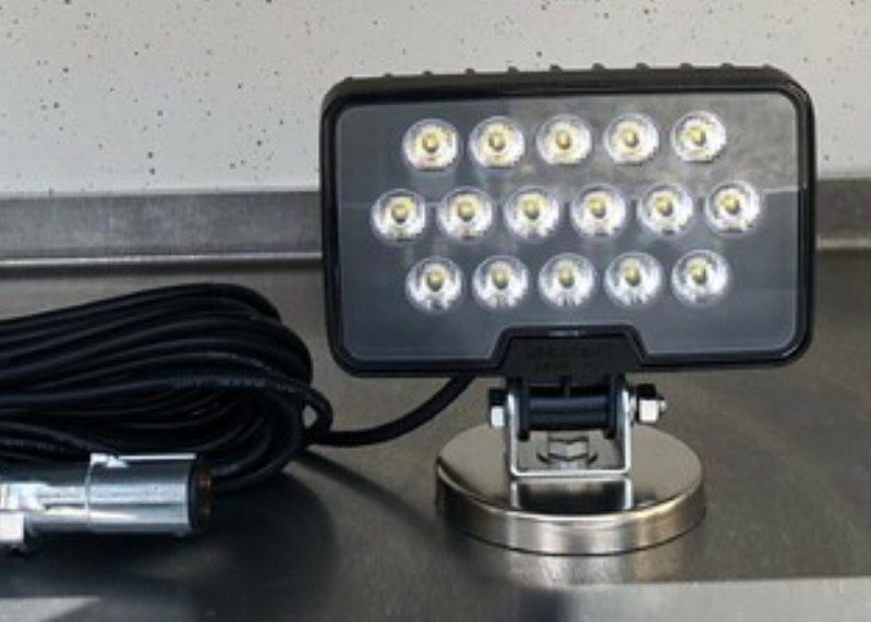 Flood Light Magnetic 2100 Lumens – Service Truck Accessories